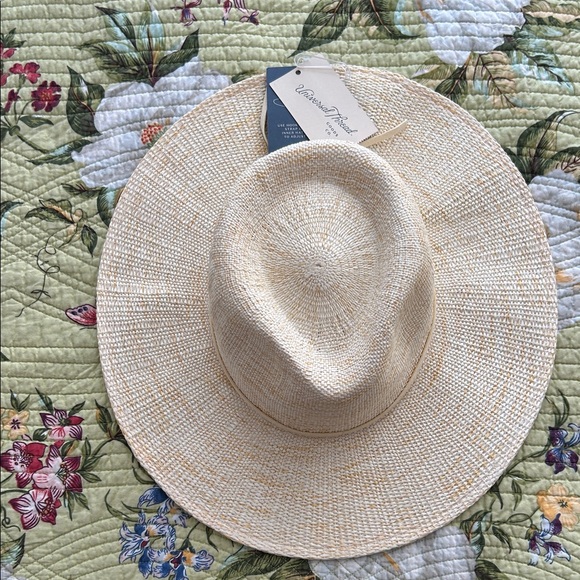 Universal Thread | Accessories | Universal Thread Beige Straw Hat ...